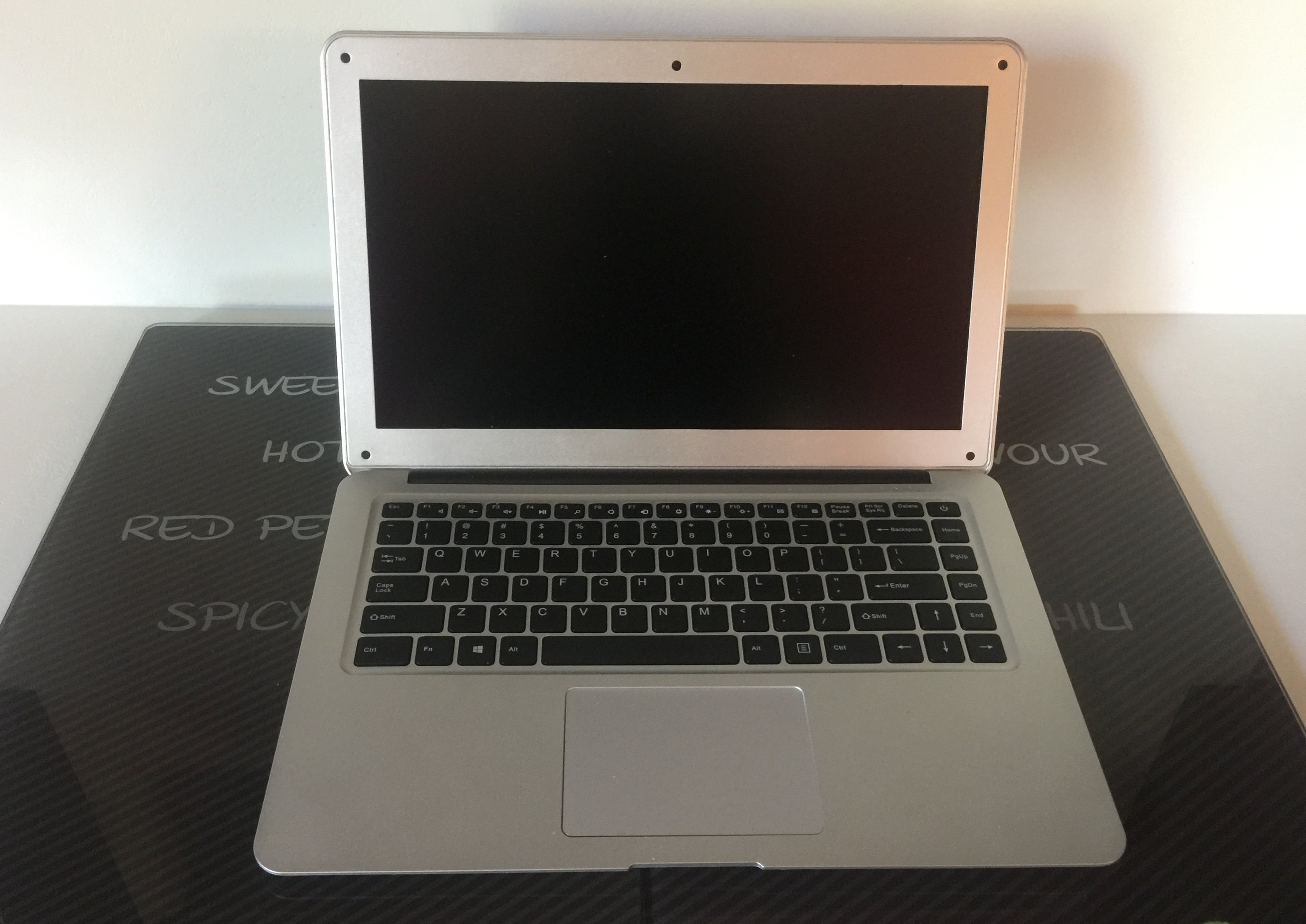Test Ultrabook Jumper EZBOOK 2, PC Atom X5 14 pouces premier prix
