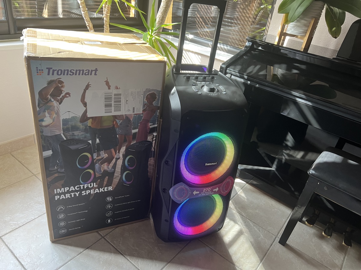 Test Tronsmart Halo 300, 240W de Puissance, Audio à 270° et Karaoké à ...